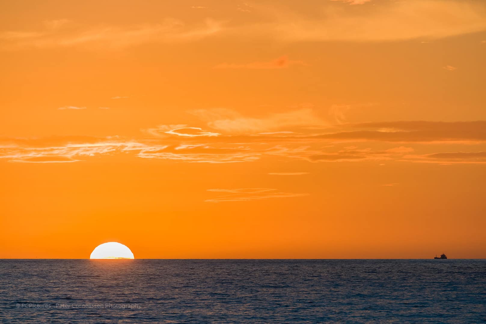 Green flash during sunset - PCPictures